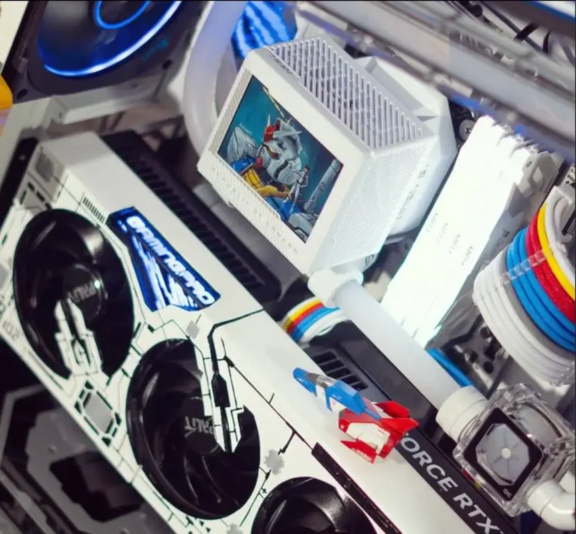 Quantum Labs: Creative Custom PCs by Simone Marino | Seasonic