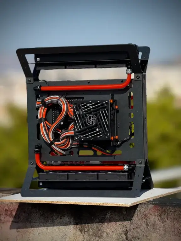 PC Modding PSU Minimalist Build by Quantum Rig Designs